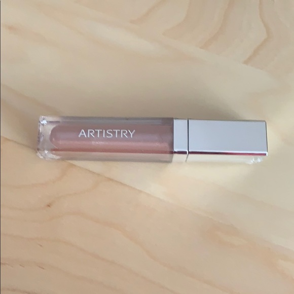 Amway | Makeup | Amway Artistry Light Up Lip Gloss | Poshmark